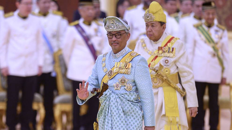 Agong Malaysia : Current Malaysia Yang Di Pertuan Agong And His Queen ...